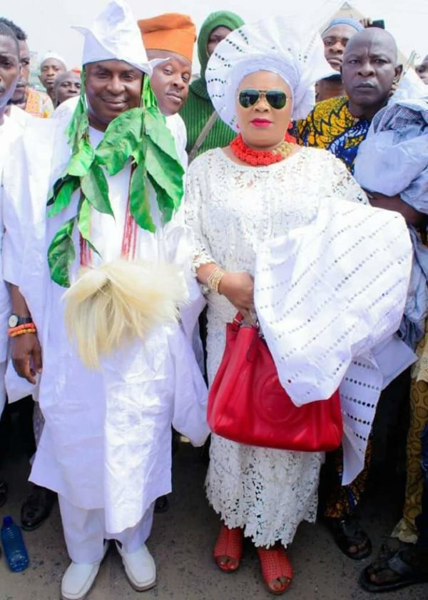 Journalist, Janet Mba-Afolabi becomes Olori as her husband is crowned ...