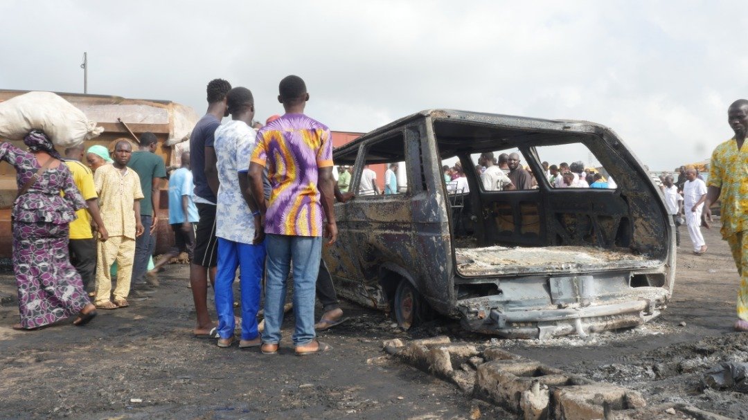Photos: Tanker explosion at Kara bridge leaves devastation in its wake ...