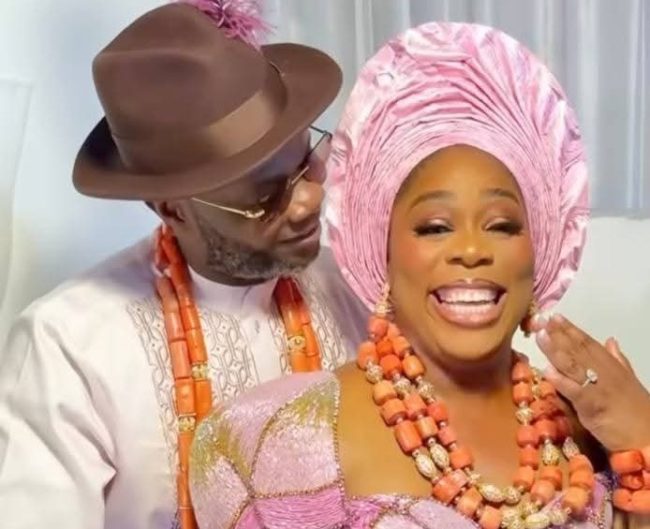 Chief Michael Ikuku gives out daughter in marriage - Ivory NG